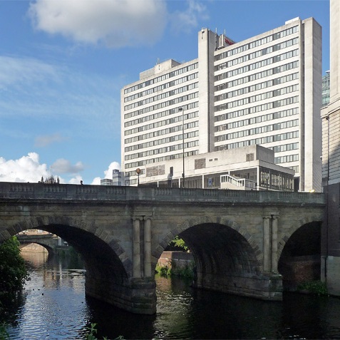 Help us find the hero: Man who tried to jump from Manchester bridge ...