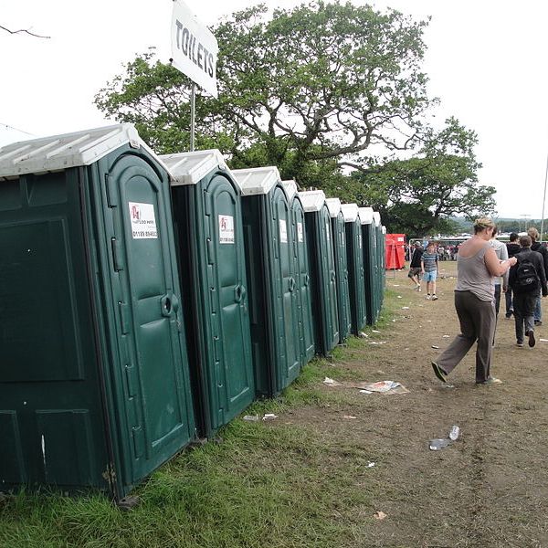 Take a VIPee: Luxury portable toilets on trial to make Manchester’s ...