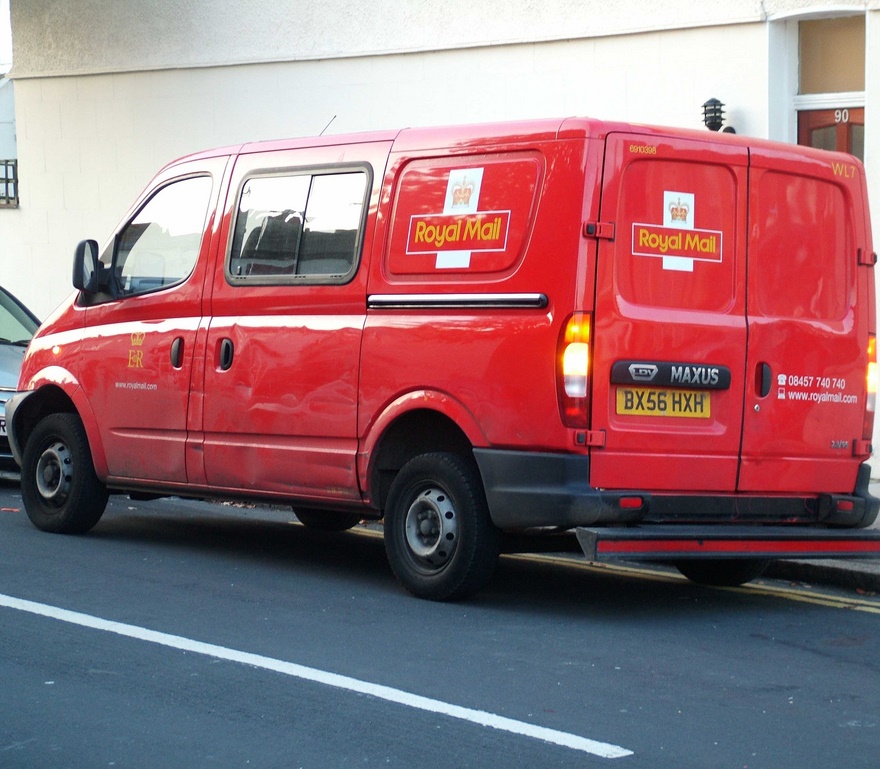 Litter bugs! Manchester man slams Royal Mail after collecting THOUSANDS ...