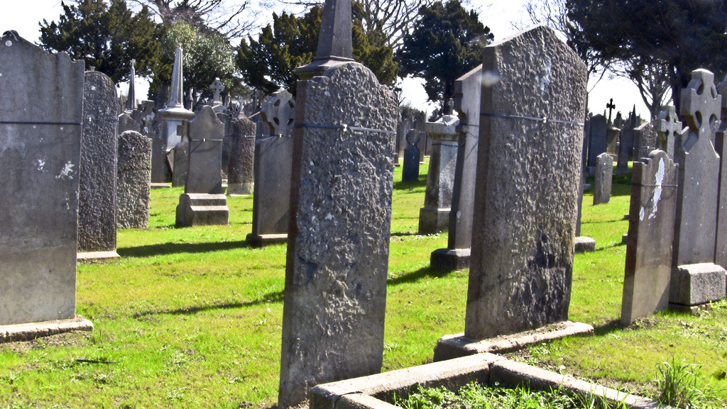 Manchester Jewish Cemetery vandalised with Nazi swastikas and slurs in ...