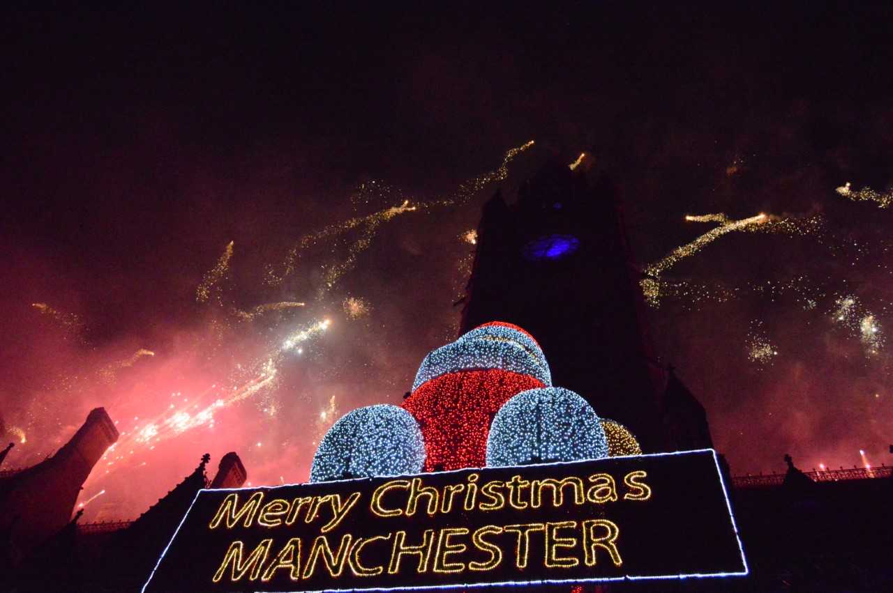 Magical night in Manchester as Christmas festivities get underway in ...