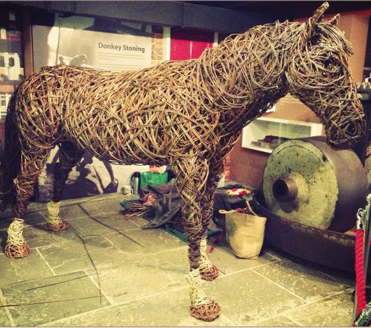 Artist of the week: Withington sculptor uses willow and chicken wire to ...