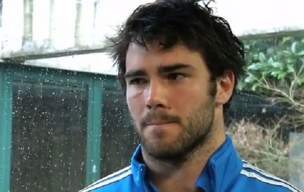 Rising standards: Sale Sharks snare Italy's Luke McLean as they lay ...