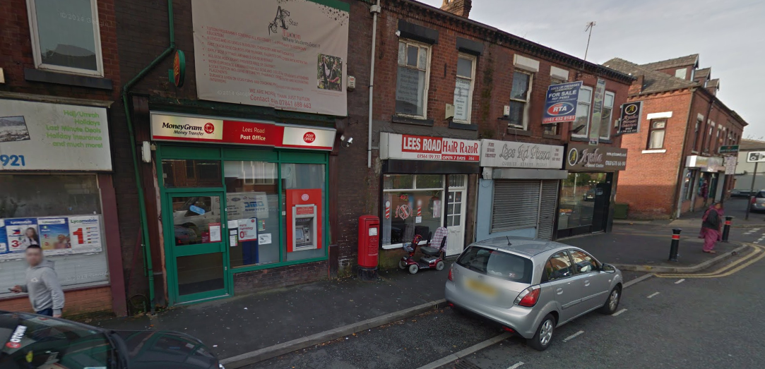Oldham Post Office worker threatened by trio with crowbars in morning ...