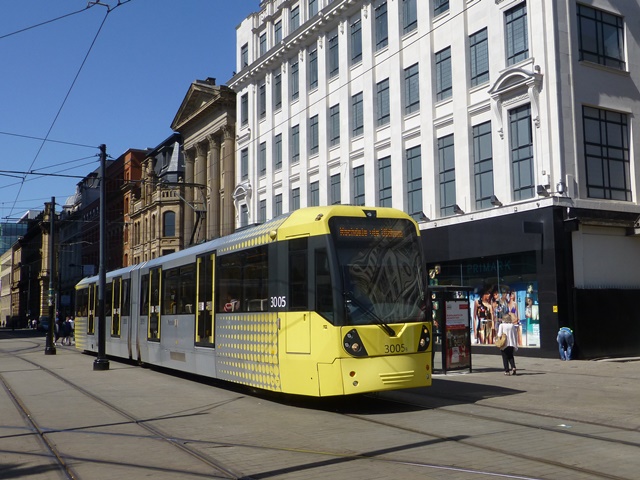 'Get me there': Manchester's bus and trams set for Oyster style smart ...
