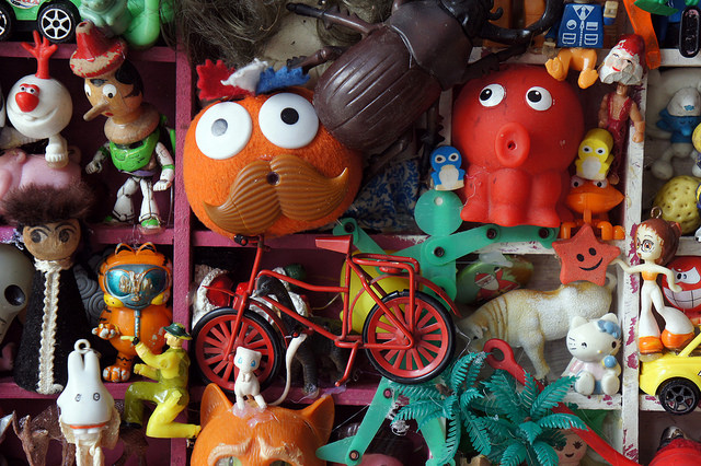 The Great Manchester Toy Robbery: £130,000 worth of toys stolen in ...