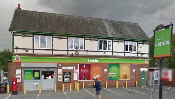Hunt for masked gang who robbed Wigan Post Office with crowbars and ...