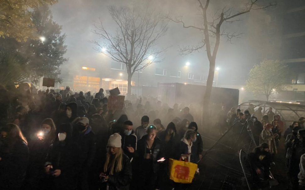 Students tear down campus fences at University of Manchester protest ...