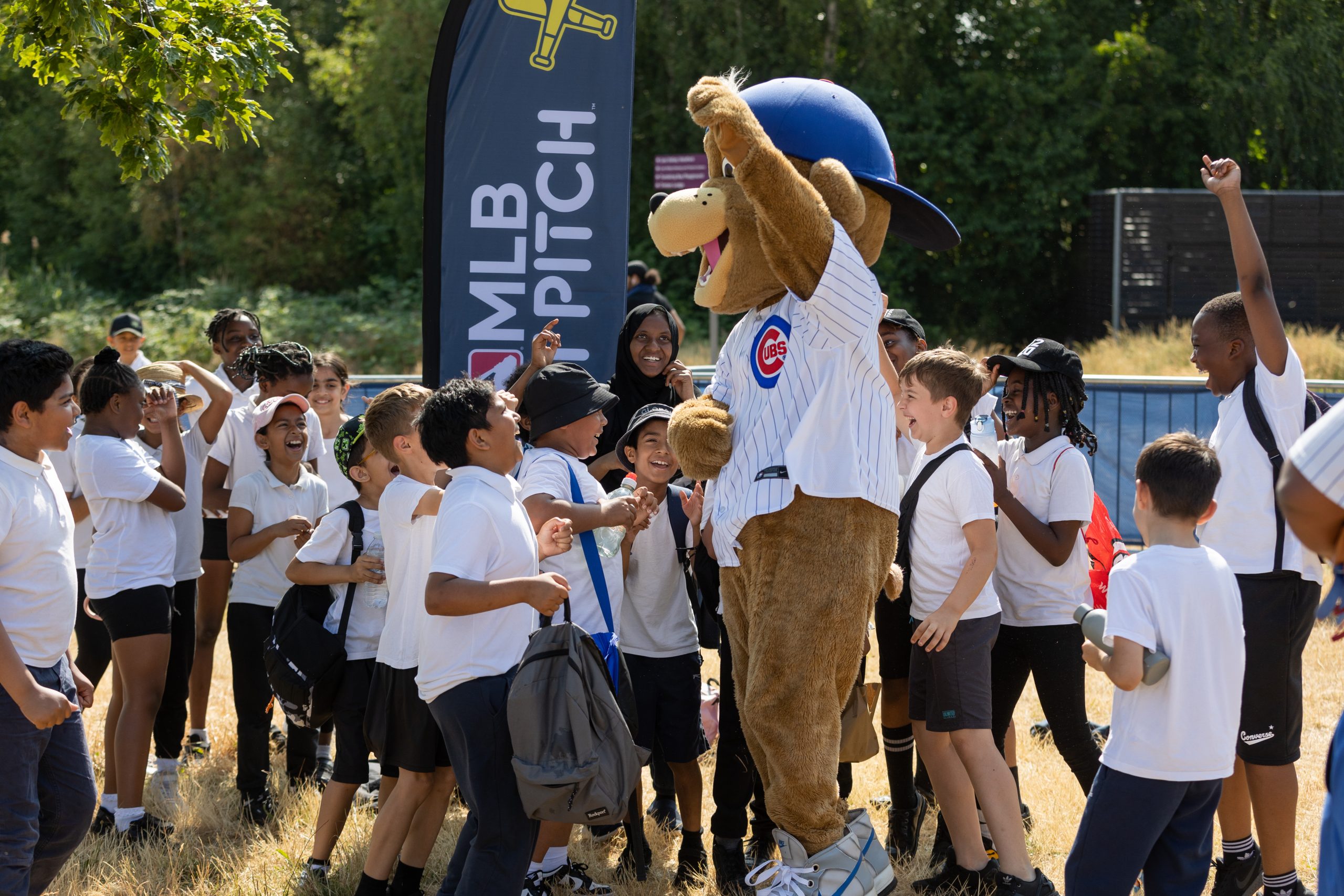 Baseball icon Arrieta shows London children how to make it in MLB ...