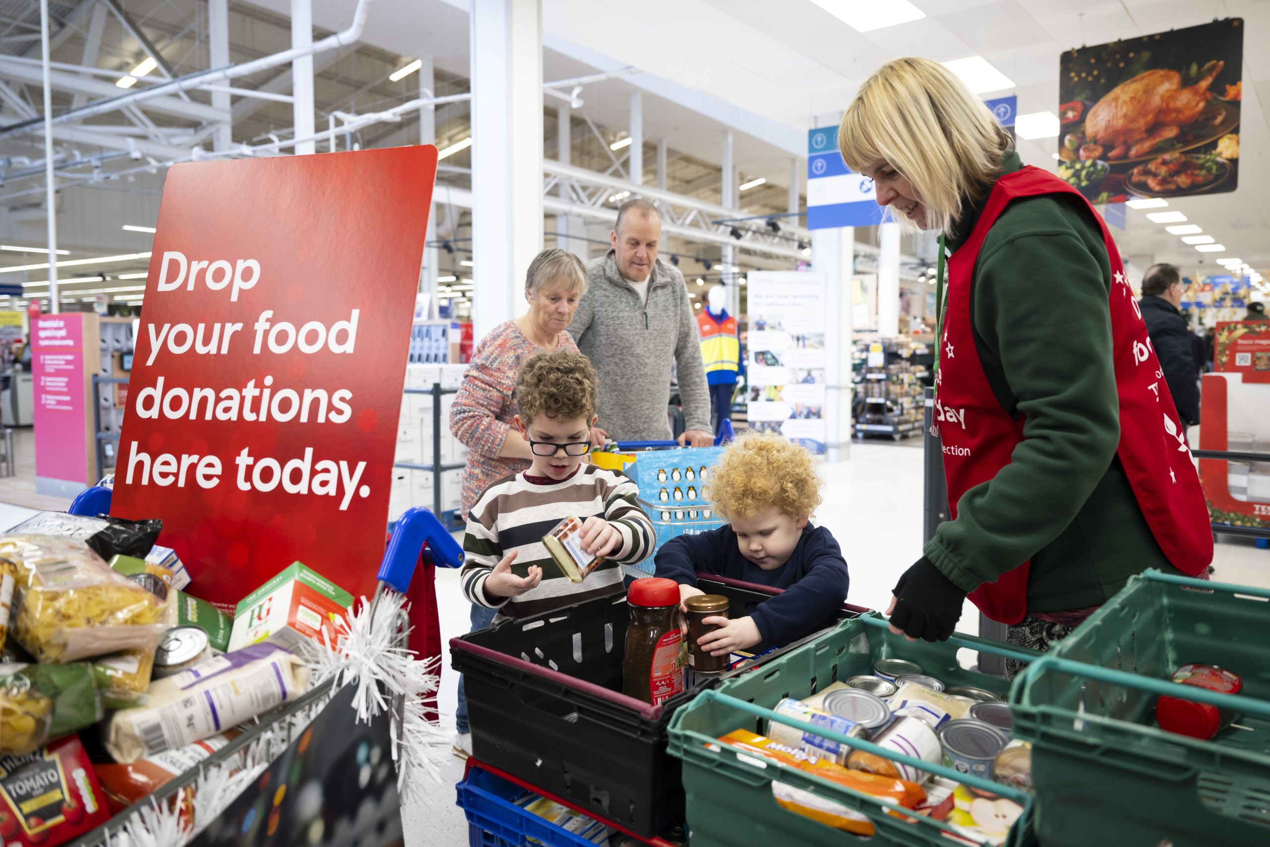 UK’s biggest food collection calls for volunteers to support charities ...