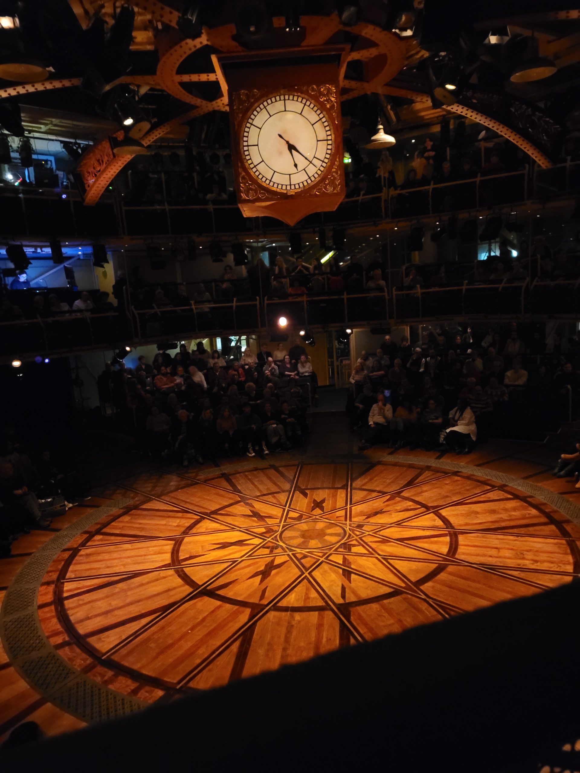 Brief Encounter review: A warm and witty heart-stopping story of ...