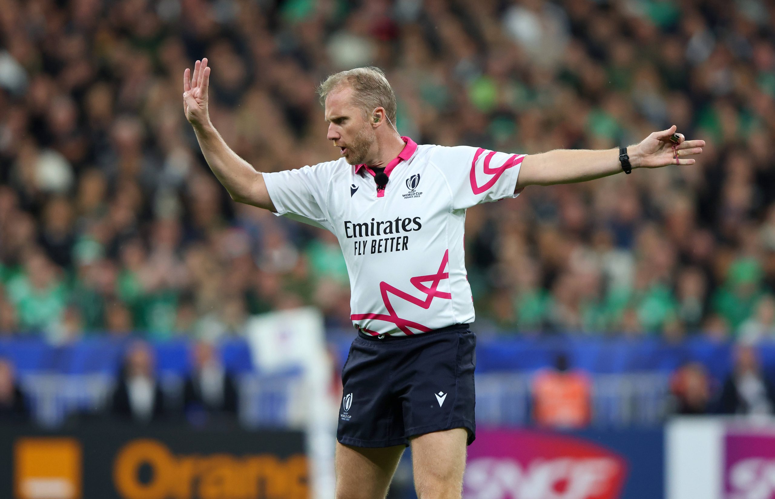 Rugby referee Wayne Barnes is fighting social media abuse in new ...