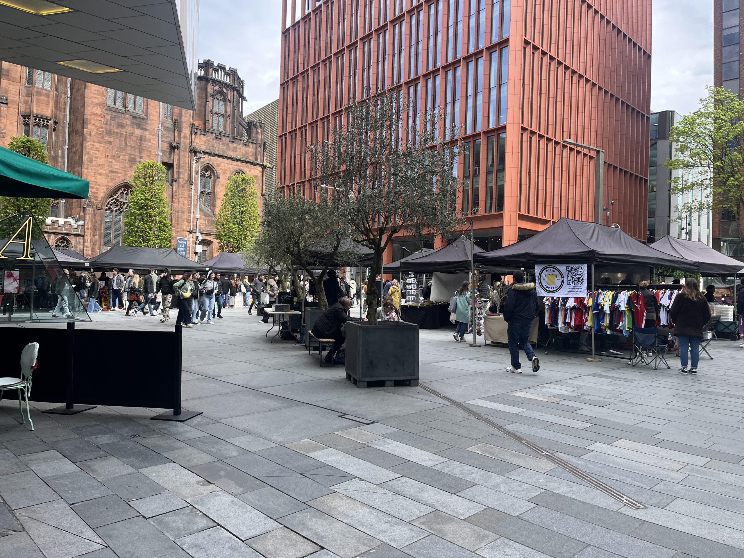 WATCH: Spinningfields Makers Market is back for 2024 - Mancunian Matters