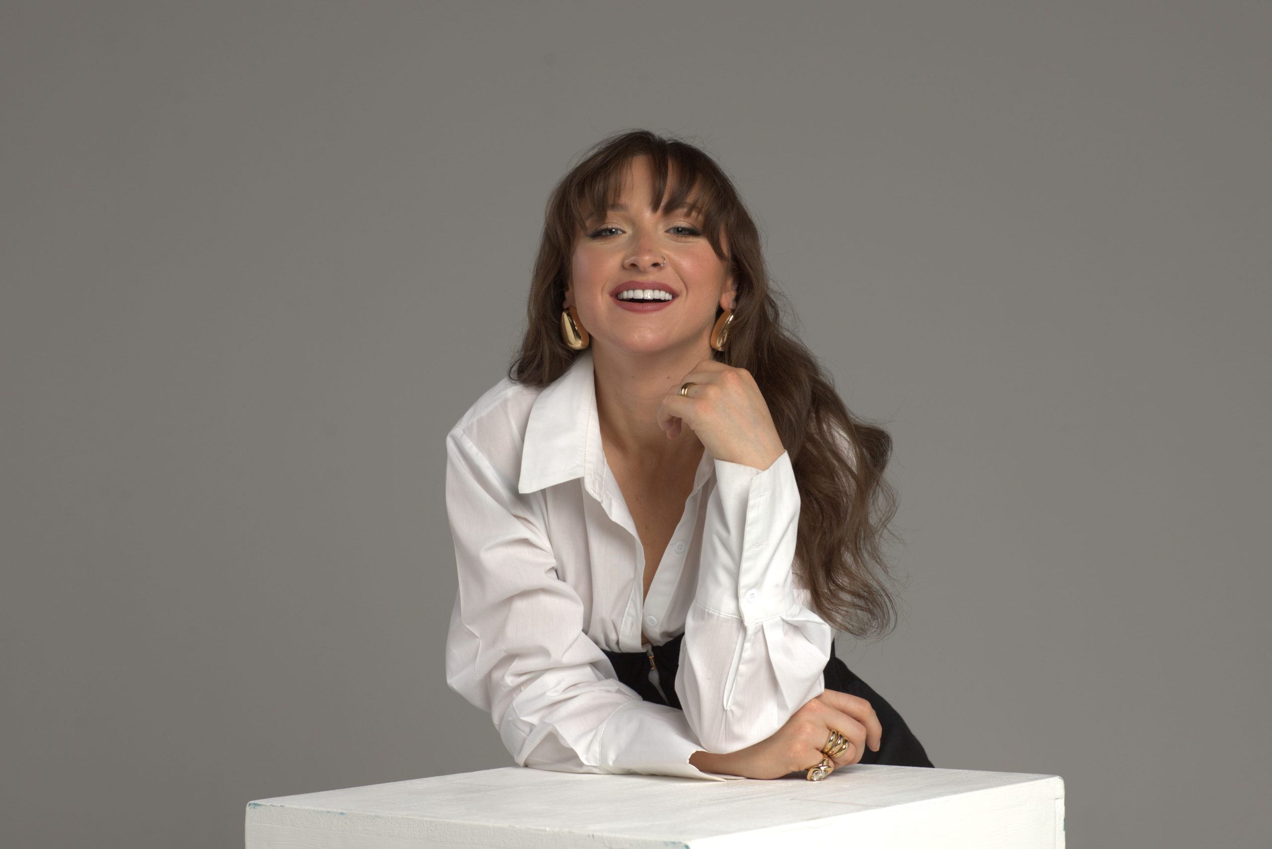 Sydnie Christmas Shines Onstage and Touches Hearts with Her Life ...