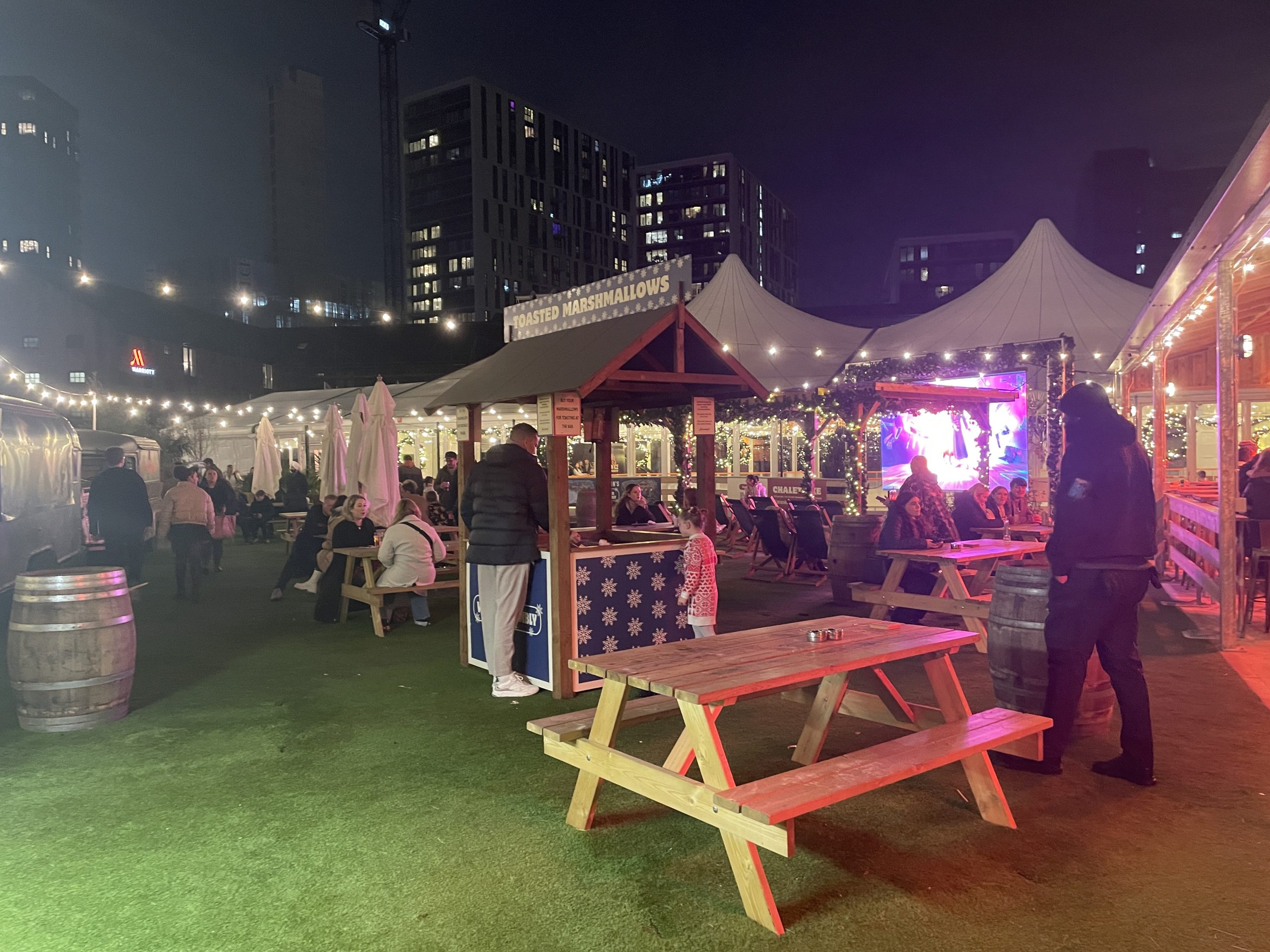 Outdoor tennis venue transforms into festive space - Mancunian Matters