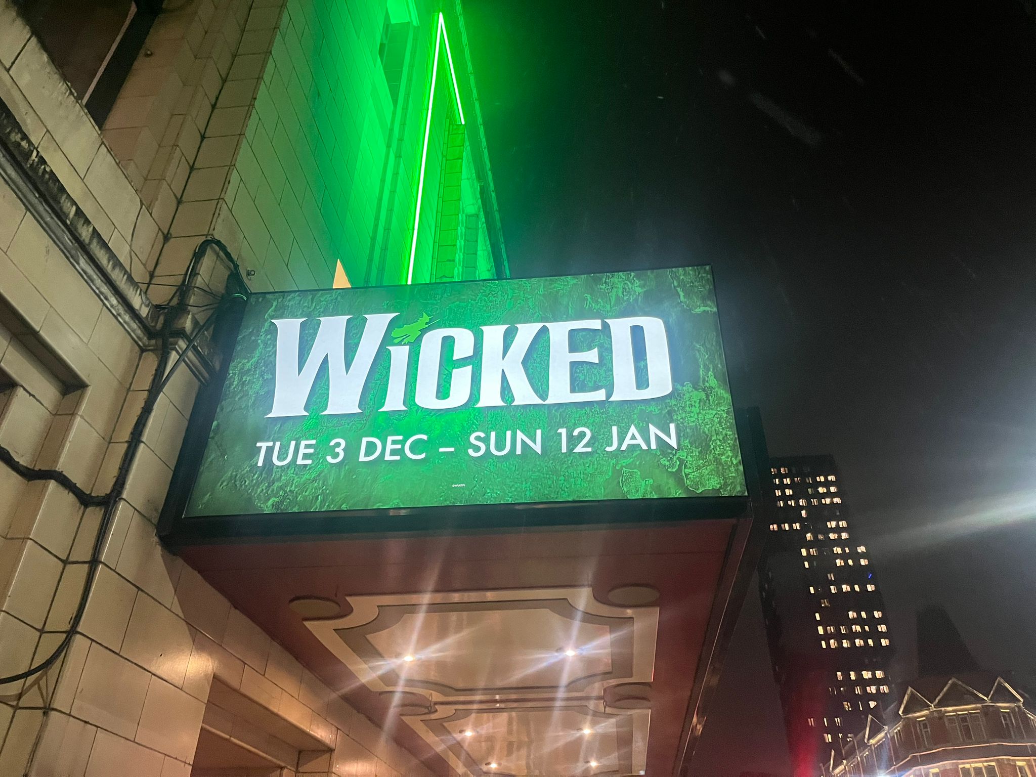 Review: Wicked in Manchester proves live theatre still casts the ...
